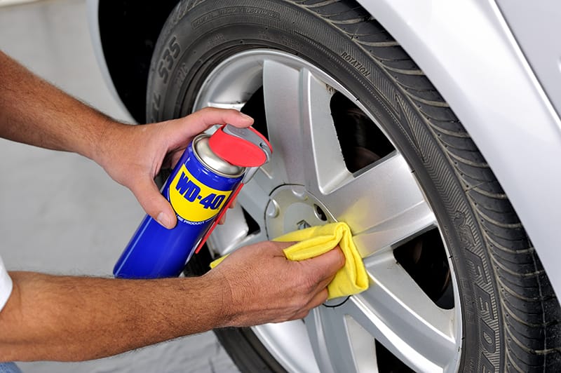 Hoe kan ik mijn aluminiumvelgen opknappen? - WD-40 Nederland